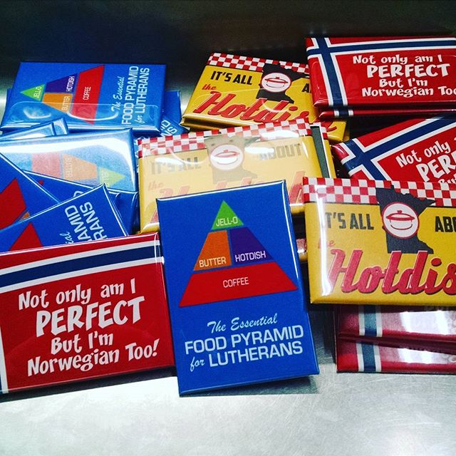 Order Medium 3x2 Custom Rectangle Buttons- Free Shipping